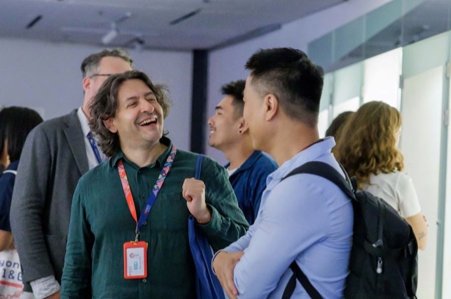 ‘Beyond 1 & 0’ Showcase - Celebrating 10 years of Digital Media - RMIT ...